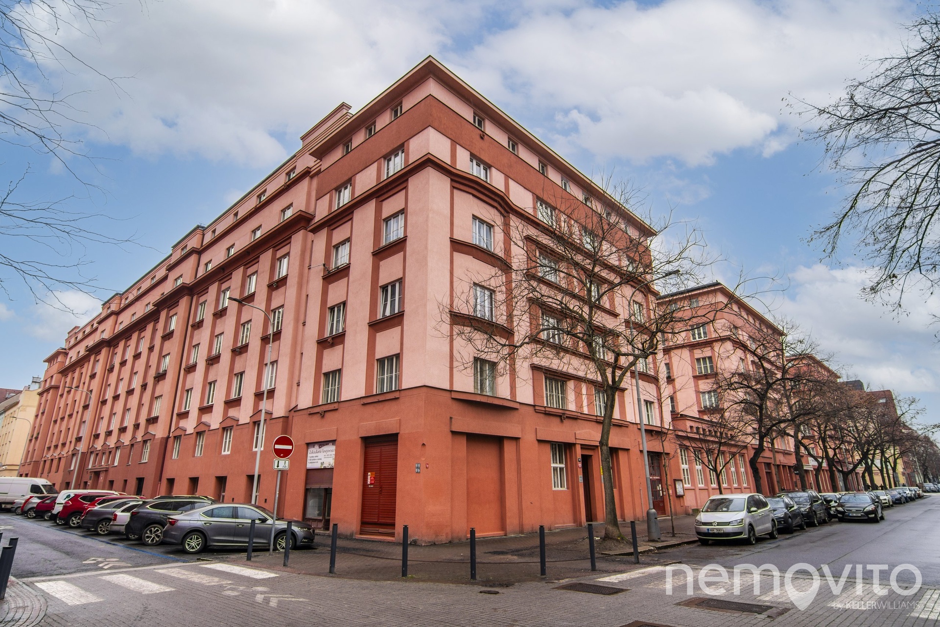 Pronájem zrekonstruovaného bytu 2+1 73 m², Praha - Holešovice | RealityMIX